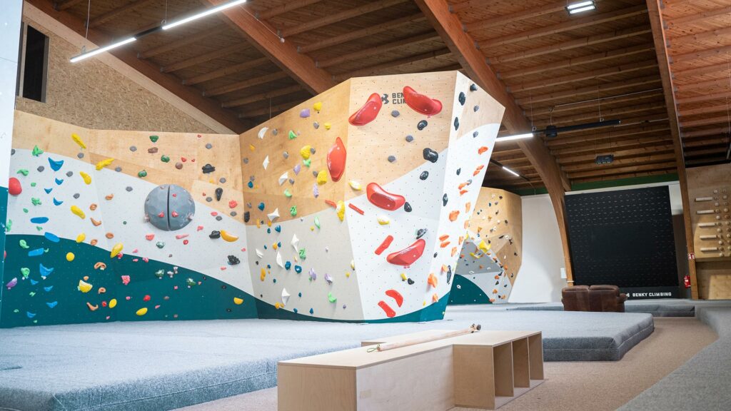 Climbingwalls – benkyclimbing.com