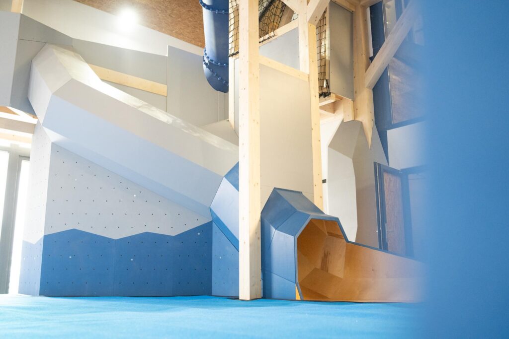 Climbingwalls – benkyclimbing.com